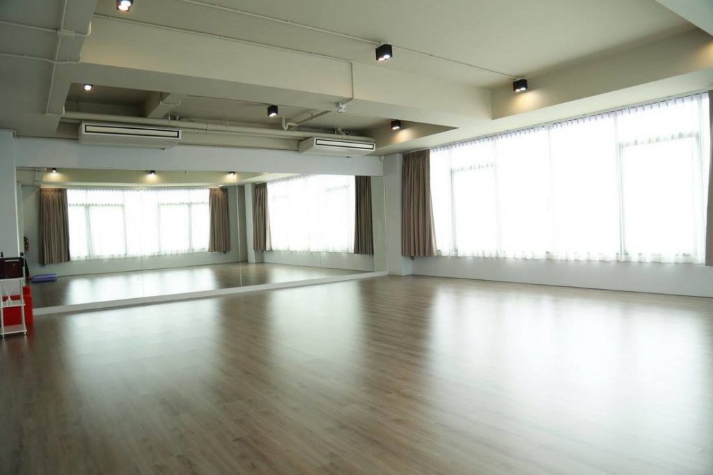 The Artists Dance Studio ศูนย์รวมผู้มีใจรักเต้นและเล่นโยคะ ไม่จำกัดเพศ ...